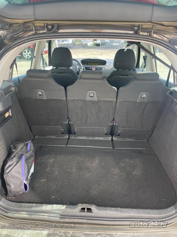 Brūns Citroen c4-picasso 2010 Tallina, ar dzinēja tilpumu 1.60 L un nobraukumu 279 tūkst. km par 1900 €, foto 7 vietnē AUTOMOTO.COM.LV