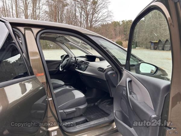 Brūns Citroen c4-picasso 2014 Tallina, ar dzinēja tilpumu 1.60 L un nobraukumu 244 tūkst. km par 6990 €, foto 7 vietnē AUTOMOTO.COM.LV