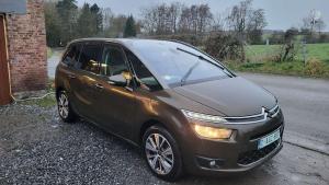 Green Citroen c4-picasso 2015 in Ukmerge, with an engine capacity of 1.60 L and mileage of 210 thousand km for 5450 €, photo 20 on AUTOMOTO.COM.LV