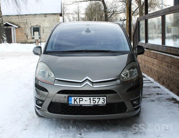 Pelēks Citroen c4-picasso 2007 Rīga, ar dzinēja tilpumu 1.60 L un nobraukumu 0 tūkst. km par 1490 €, foto 3 vietnē AUTOMOTO.COM.LV