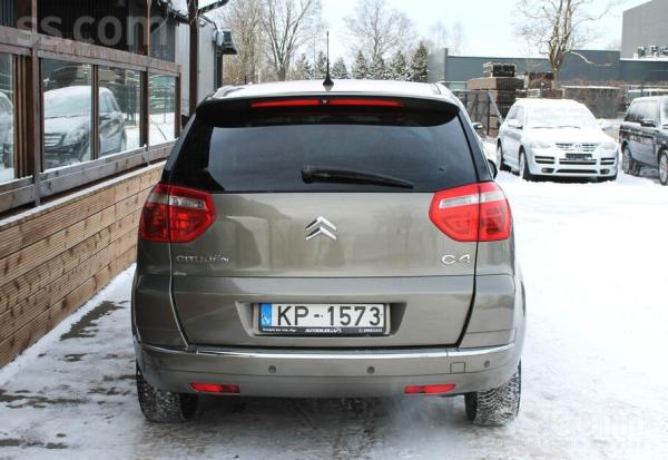 Pelēks Citroen c4-picasso 2007 Rīga, ar dzinēja tilpumu 1.60 L un nobraukumu 0 tūkst. km par 1490 €, foto 5 vietnē AUTOMOTO.COM.LV