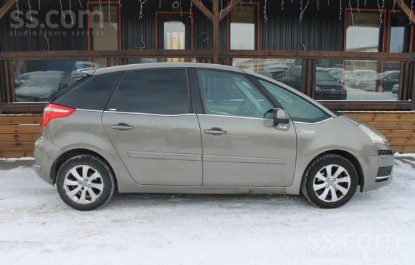 Pelēks Citroen c4-picasso 2007 Rīga, ar dzinēja tilpumu 1.60 L un nobraukumu 0 tūkst. km par 1490 €, foto 7 vietnē AUTOMOTO.COM.LV