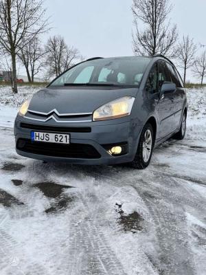 Grey Citroen c4-picasso 2007 in Siauliai, with an engine capacity of 1.56 L and mileage of 225 thousand km for 1890 €, photo 2 on AUTOMOTO.COM.LV