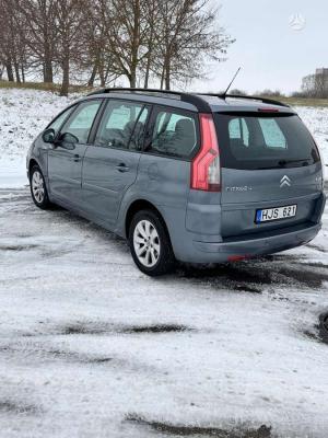 Grey Citroen c4-picasso 2007 in Siauliai, with an engine capacity of 1.56 L and mileage of 225 thousand km for 1890 €, photo 7 on AUTOMOTO.COM.LV