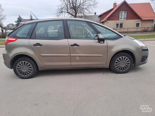 Pelēks Citroen c4-picasso 2010 Telšiai, ar dzinēja tilpumu 1.60 L un nobraukumu 278 tūkst. km par 1450 €, foto 4 vietnē AUTOMOTO.COM.LV