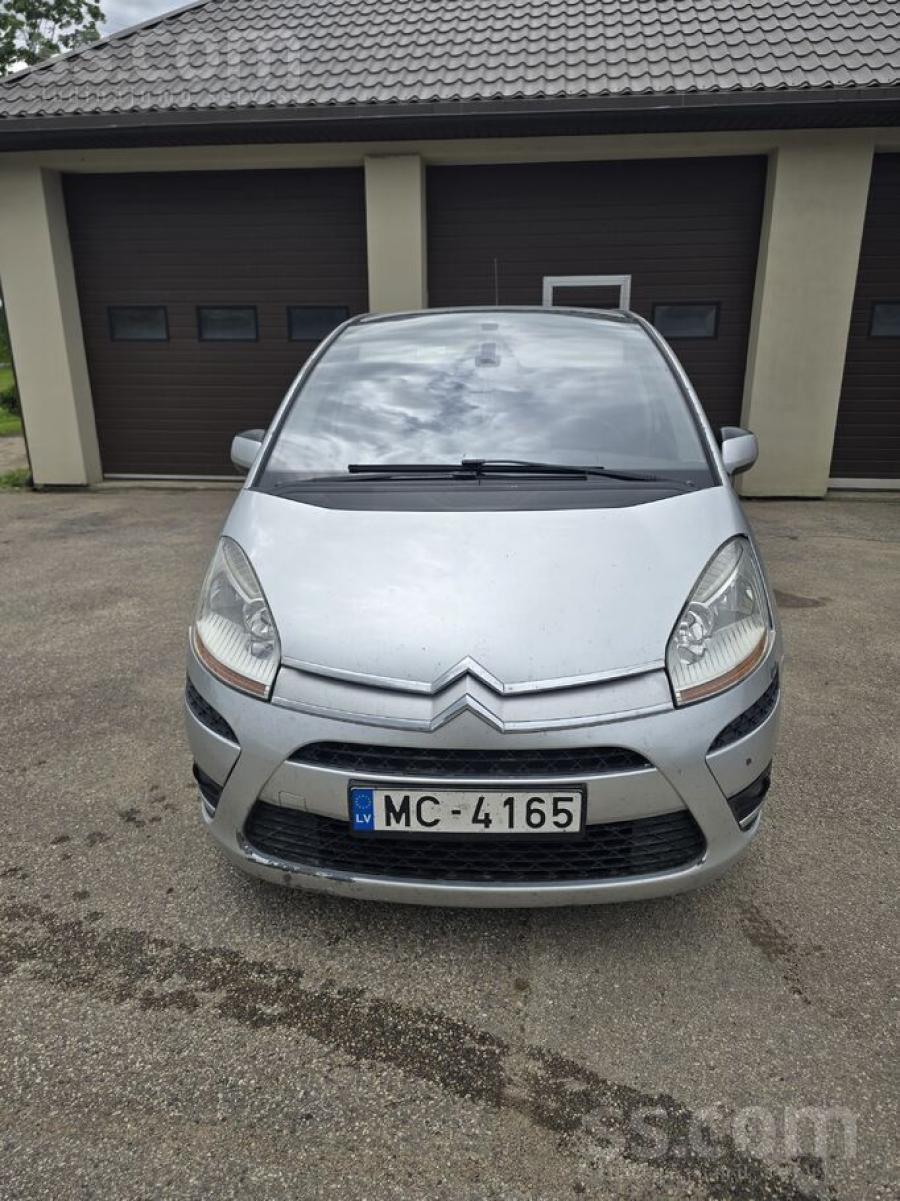 Pelēks Citroen c4-picasso 2010 Daugavpils, ar dzinēja tilpumu 1.60 L un nobraukumu 403 tūkst. km par 1199 €, foto 4 vietnē AUTOMOTO.COM.LV