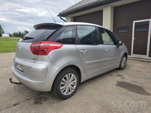 Pelēks Citroen c4-picasso 2010 Daugavpils, ar dzinēja tilpumu 1.60 L un nobraukumu 403 tūkst. km par 1199 €, foto 5 vietnē AUTOMOTO.COM.LV