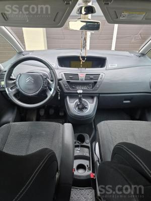 Pelēks Citroen c4-picasso 2010 Daugavpils, ar dzinēja tilpumu 1.60 L un nobraukumu 403 tūkst. km par 1199 €, foto 7 vietnē AUTOMOTO.COM.LV
