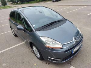 Grey Citroen c4-picasso 2010 in Taurage, with an engine capacity of 1.56 L and mileage of 270 thousand km for 1750 €, photo  on AUTOMOTO.COM.LV