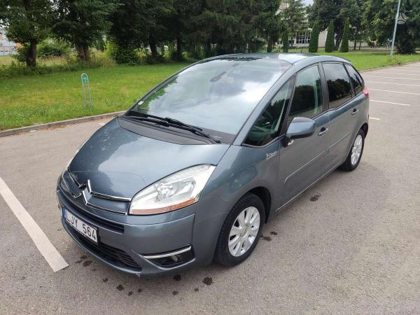 Pelēks Citroen c4-picasso 2010 Tauragė, ar dzinēja tilpumu 1.56 L un nobraukumu 270 tūkst. km par 1750 €, foto 2 vietnē AUTOMOTO.COM.LV