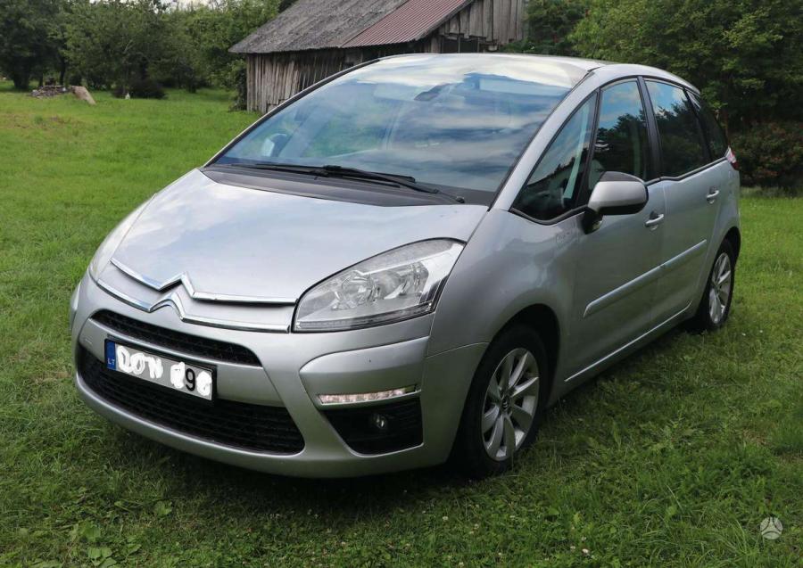 Pelēks Citroen c4-picasso 2011 Vilkaviškis, ar dzinēja tilpumu 1.56 L un nobraukumu 5 tūkst. km par 1500 €, foto 3 vietnē AUTOMOTO.COM.LV