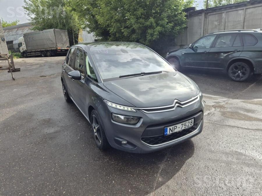 Pelēks Citroen c4-picasso 2014 Rīga, ar dzinēja tilpumu 1.60 L un nobraukumu 246 tūkst. km par 4490 €, foto 3 vietnē AUTOMOTO.COM.LV
