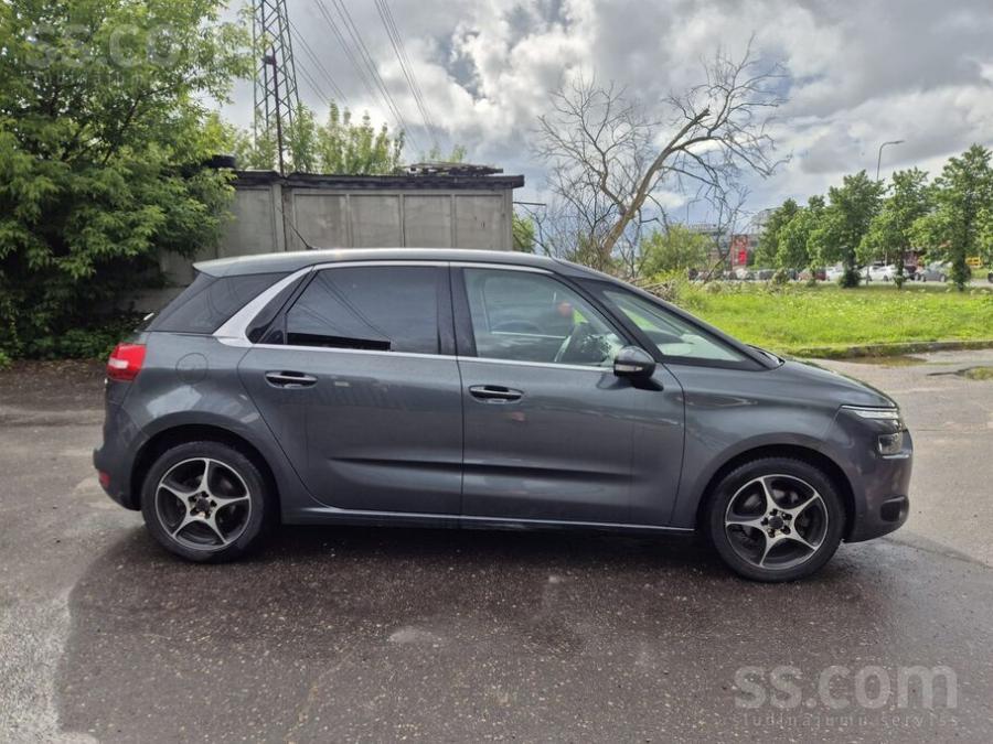 Pelēks Citroen c4-picasso 2014 Rīga, ar dzinēja tilpumu 1.60 L un nobraukumu 246 tūkst. km par 4490 €, foto 6 vietnē AUTOMOTO.COM.LV