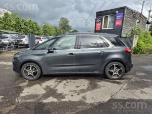 Pelēks Citroen c4-picasso 2014 Rīga, ar dzinēja tilpumu 1.60 L un nobraukumu 246 tūkst. km par 4490 €, foto 10 vietnē AUTOMOTO.COM.LV