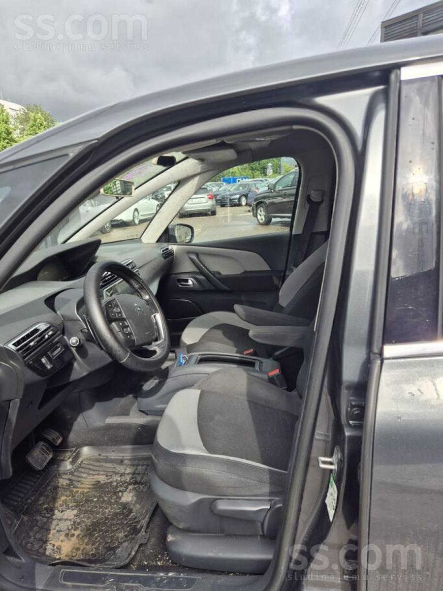Pelēks Citroen c4-picasso 2014 Rīga, ar dzinēja tilpumu 1.60 L un nobraukumu 246 tūkst. km par 4490 €, foto 15 vietnē AUTOMOTO.COM.LV