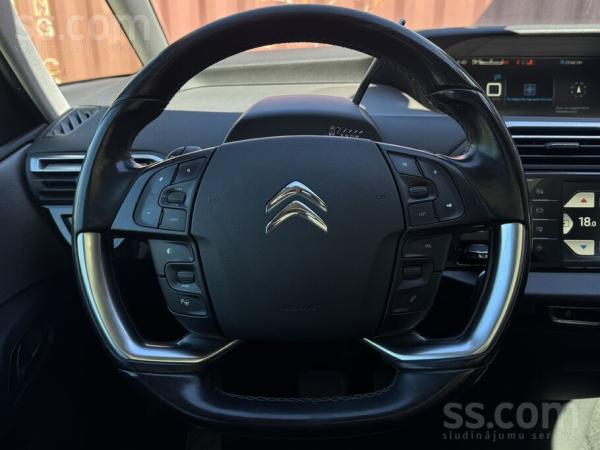 Pelēks Citroen c4-picasso 2015 Liepāja, ar dzinēja tilpumu 1.60 L un nobraukumu 126 tūkst. km par 8950 €, foto 8 vietnē AUTOMOTO.COM.LV