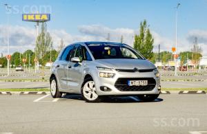 Pelēks Citroen c4-picasso 2015 Rīga, ar dzinēja tilpumu 2.00 L un nobraukumu 228 tūkst. km par 6890 €, foto 3 vietnē AUTOMOTO.COM.LV