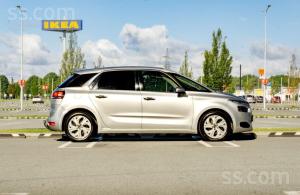 Pelēks Citroen c4-picasso 2015 Rīga, ar dzinēja tilpumu 2.00 L un nobraukumu 228 tūkst. km par 6890 €, foto 10 vietnē AUTOMOTO.COM.LV
