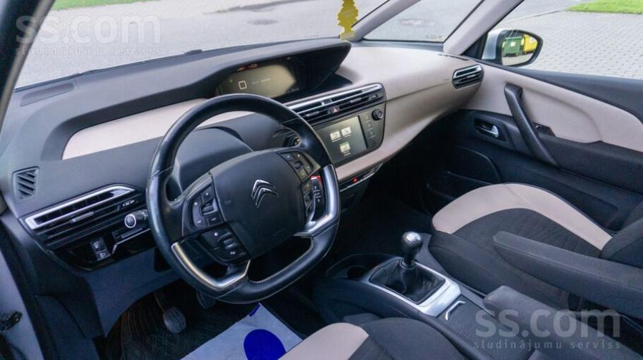 Pelēks Citroen c4-picasso 2015 Rīga, ar dzinēja tilpumu 2.00 L un nobraukumu 228 tūkst. km par 6890 €, foto 11 vietnē AUTOMOTO.COM.LV