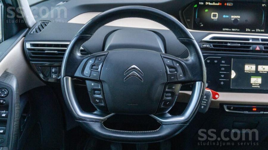 Pelēks Citroen c4-picasso 2015 Rīga, ar dzinēja tilpumu 2.00 L un nobraukumu 228 tūkst. km par 6890 €, foto 15 vietnē AUTOMOTO.COM.LV