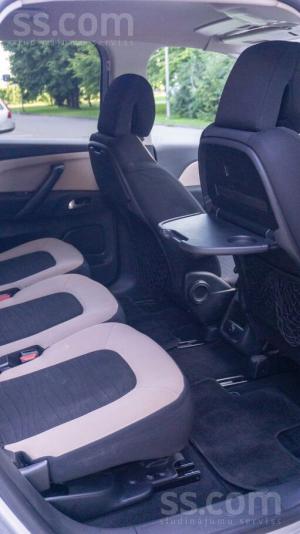 Pelēks Citroen c4-picasso 2015 Rīga, ar dzinēja tilpumu 2.00 L un nobraukumu 228 tūkst. km par 6890 €, foto 26 vietnē AUTOMOTO.COM.LV
