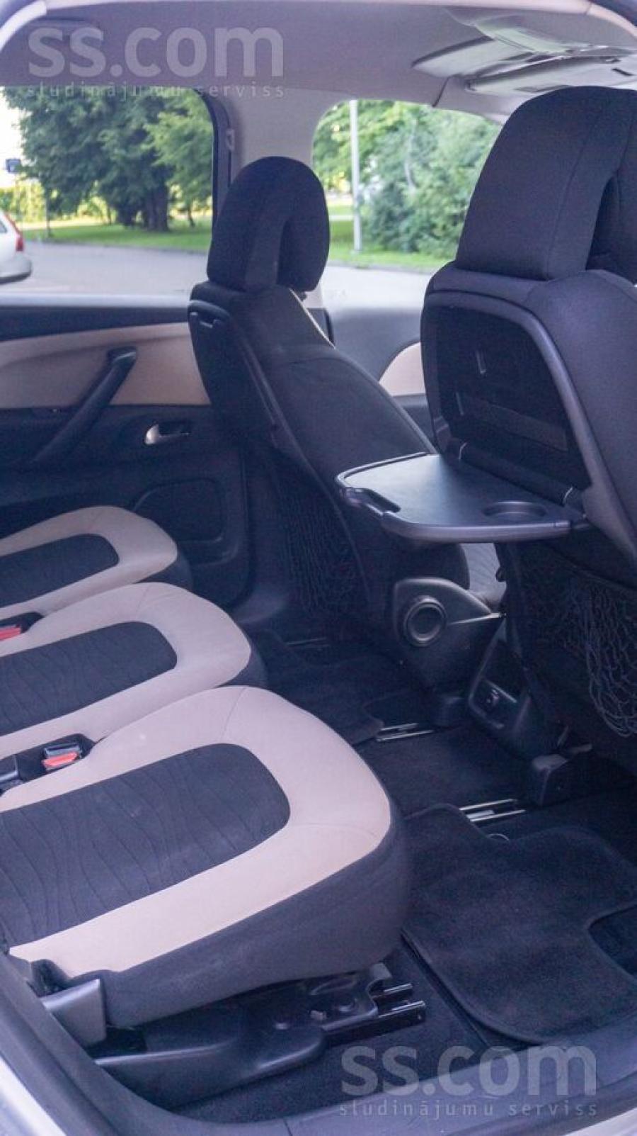 Pelēks Citroen c4-picasso 2015 Rīga, ar dzinēja tilpumu 2.00 L un nobraukumu 228 tūkst. km par 6890 €, foto 26 vietnē AUTOMOTO.COM.LV