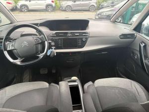 Grey Citroen c4-picasso 2017 in Kaunas, with an engine capacity of 1.20 L and mileage of 118 thousand km for 5590 €, photo 12 on AUTOMOTO.COM.LV