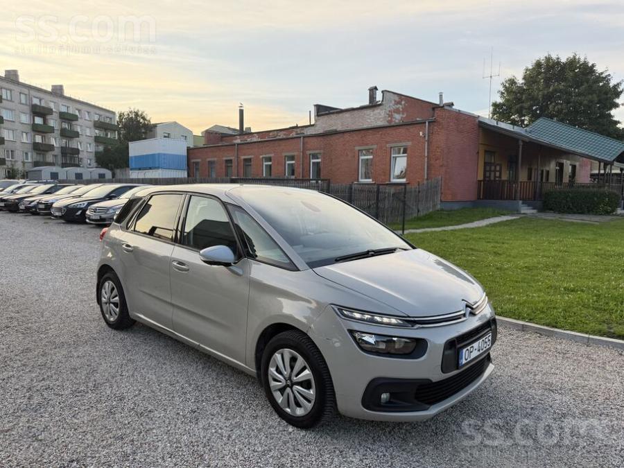 Pelēks Citroen c4-picasso 2018 Ventspils, ar dzinēja tilpumu 1.60 L un nobraukumu 382 tūkst. km par 4990 €, foto 4 vietnē AUTOMOTO.COM.LV