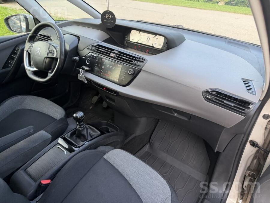 Pelēks Citroen c4-picasso 2018 Ventspils, ar dzinēja tilpumu 1.60 L un nobraukumu 382 tūkst. km par 4990 €, foto 11 vietnē AUTOMOTO.COM.LV