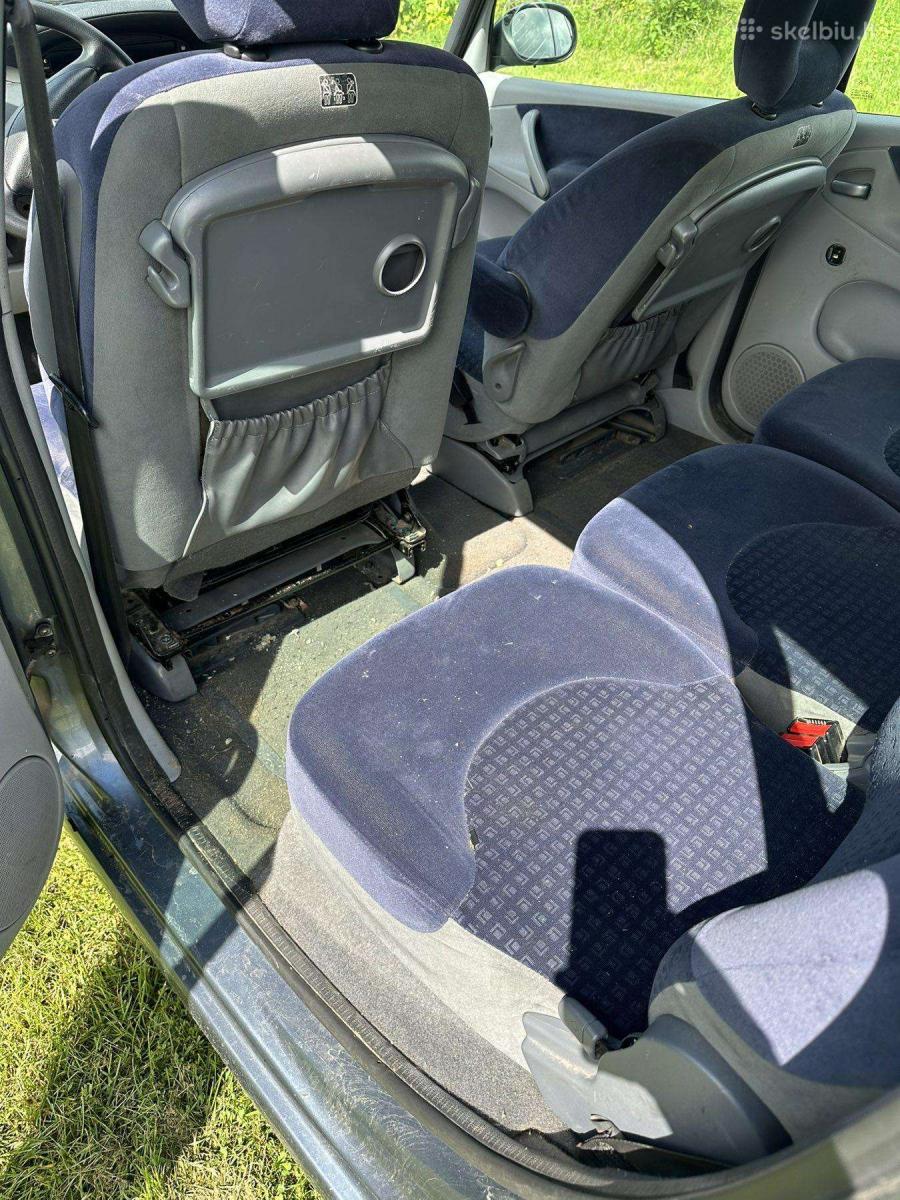 Pelēks Citroen c4-picasso 2005 Prienai, ar dzinēja tilpumu 1.60 L un nobraukumu 240 tūkst. km par 620 €, foto 7 vietnē AUTOMOTO.COM.LV