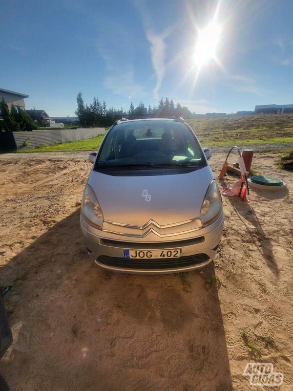 Pelēks Citroen c4-picasso 2006 Kauņa, ar dzinēja tilpumu 1.60 L un nobraukumu 360 tūkst. km par 400 €, foto 6 vietnē AUTOMOTO.COM.LV