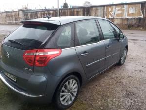 Grey Citroen c4-picasso 2007 in Riga, with an engine capacity of 1.60 L and mileage of 235 thousand km for 2300 €, photo  on AUTOMOTO.COM.LV