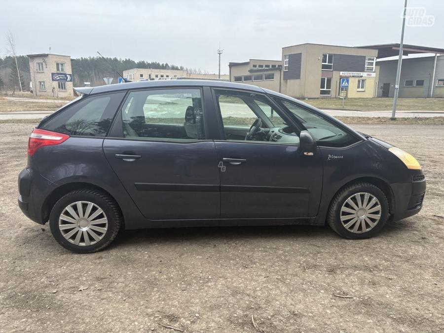 Pelēks Citroen c4-picasso 2007 Anykščiai, ar dzinēja tilpumu 1.60 L un nobraukumu 371 tūkst. km par 920 €, foto 5 vietnē AUTOMOTO.COM.LV