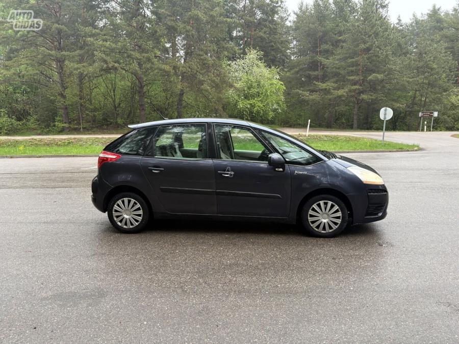 Grey Citroen c4-picasso 2007 in Anyksciai, with an engine capacity of 1.60 L and mileage of 378 thousand km for 800 €, photo 7 on AUTOMOTO.COM.LV