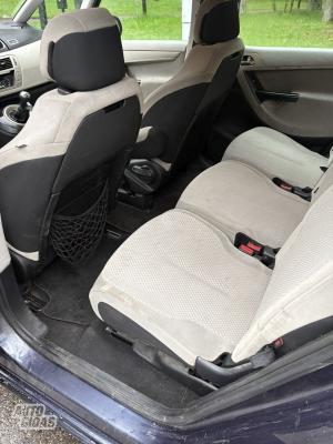 Grey Citroen c4-picasso 2007 in Anyksciai, with an engine capacity of 1.60 L and mileage of 378 thousand km for 800 €, photo 10 on AUTOMOTO.COM.LV