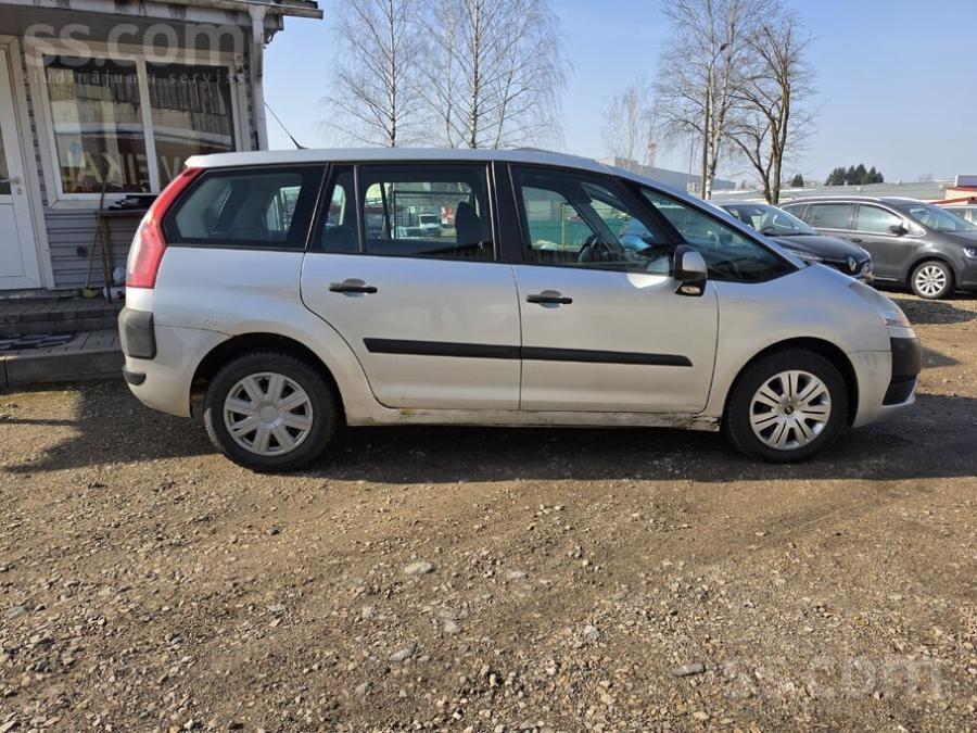 Pelēks Citroen c4-picasso 2007 Rēzekne, ar dzinēja tilpumu 1.60 L un nobraukumu 0 tūkst. km par 900 €, foto 3 vietnē AUTOMOTO.COM.LV