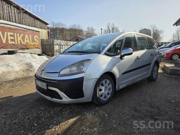 Pelēks Citroen c4-picasso 2007 Rēzekne, ar dzinēja tilpumu 1.60 L un nobraukumu 0 tūkst. km par 900 €, foto 3 vietnē AUTOMOTO.COM.LV