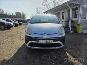 Pelēks Citroen c4-picasso 2007 Rēzekne, ar dzinēja tilpumu 1.60 L un nobraukumu 0 tūkst. km par 900 €, foto 8 vietnē AUTOMOTO.COM.LV