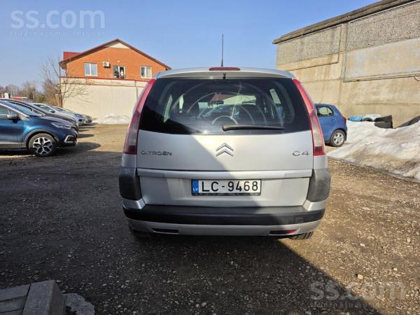 Pelēks Citroen c4-picasso 2007 Rēzekne, ar dzinēja tilpumu 1.60 L un nobraukumu 0 tūkst. km par 900 €, foto 8 vietnē AUTOMOTO.COM.LV