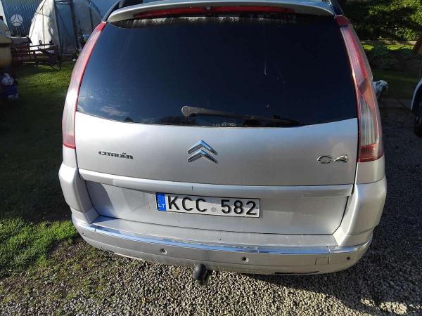 Pelēks Citroen c4-picasso 2007 Šauļi, ar dzinēja tilpumu 1.56 L un nobraukumu 322 tūkst. km par 900 €, foto 5 vietnē AUTOMOTO.COM.LV