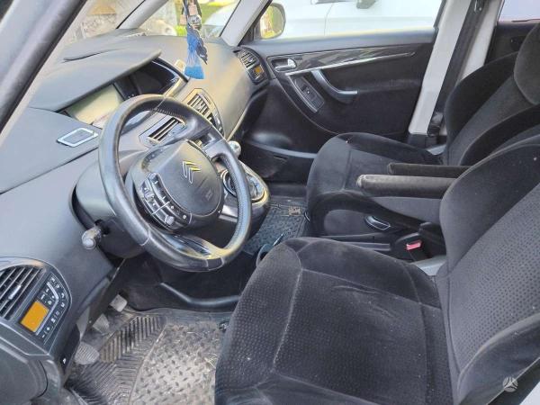 Pelēks Citroen c4-picasso 2007 Šauļi, ar dzinēja tilpumu 1.56 L un nobraukumu 322 tūkst. km par 900 €, foto 7 vietnē AUTOMOTO.COM.LV