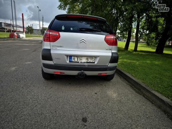 Pelēks Citroen c4-picasso 2007 Kauņa, ar dzinēja tilpumu 1.60 L un nobraukumu 322 tūkst. km par 800 €, foto 4 vietnē AUTOMOTO.COM.LV