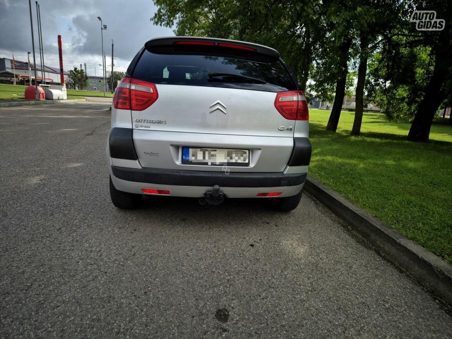 Pelēks Citroen c4-picasso 2007 Kauņa, ar dzinēja tilpumu 1.60 L un nobraukumu 322 tūkst. km par 800 €, foto 5 vietnē AUTOMOTO.COM.LV