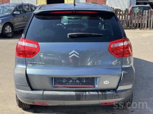 Pelēks Citroen c4-picasso 2008 Rīga, ar dzinēja tilpumu 1.80 L un nobraukumu 242 tūkst. km par 2550 €, foto 16 vietnē AUTOMOTO.COM.LV