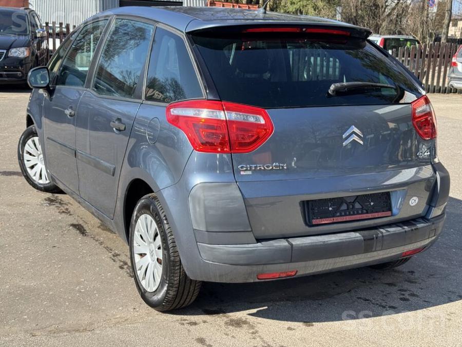 Pelēks Citroen c4-picasso 2008 Rīga, ar dzinēja tilpumu 1.80 L un nobraukumu 242 tūkst. km par 2550 €, foto 17 vietnē AUTOMOTO.COM.LV
