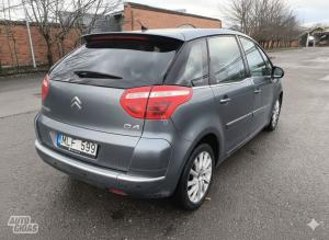 Pelēks Citroen c4-picasso 2008 Šauļi, ar dzinēja tilpumu 1.60 L un nobraukumu 244 tūkst. km par 1550 €, foto 6 vietnē AUTOMOTO.COM.LV