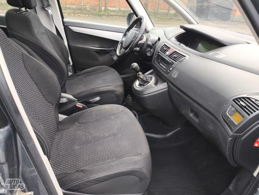Pelēks Citroen c4-picasso 2008 Šauļi, ar dzinēja tilpumu 1.60 L un nobraukumu 244 tūkst. km par 1550 €, foto 14 vietnē AUTOMOTO.COM.LV