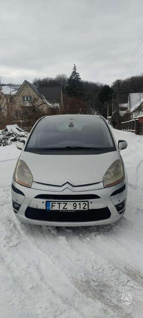 Pelēks Citroen c4-picasso 2008 Kauņa, ar dzinēja tilpumu 2.00 L un nobraukumu 220 tūkst. km par 800 €, foto 2 vietnē AUTOMOTO.COM.LV