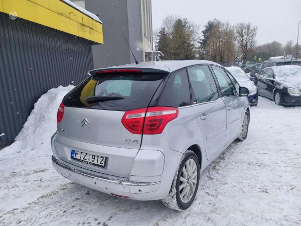 Grey Citroen c4-picasso 2008 in Kaunas, with an engine capacity of 2.00 L and mileage of 248 thousand km for 1000 €, photo 2 on AUTOMOTO.COM.LV