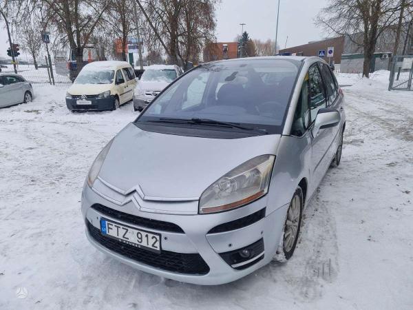Grey Citroen c4-picasso 2008 in Kaunas, with an engine capacity of 2.00 L and mileage of 248 thousand km for 1000 €, photo 4 on AUTOMOTO.COM.LV
